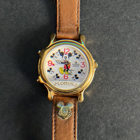 Disney | Accessories | Vintage Lorus Disney Mickey Animated Musical ...